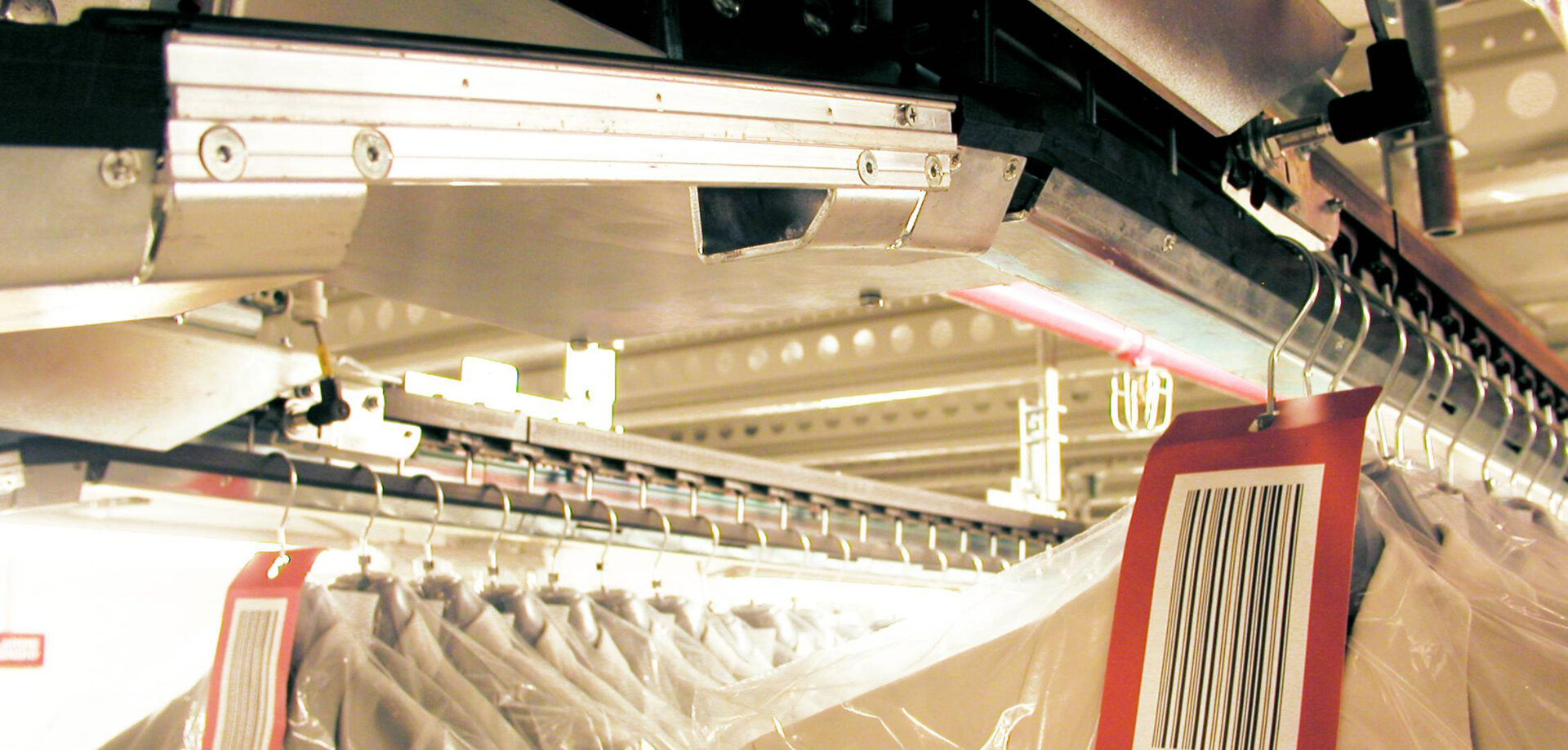 Convoyeur à trolleys : solutions aériennes - CMC France